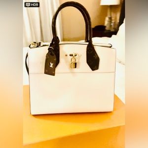 Louis Vuitton | Bags | Louis Vuitton City Streamer Bag | Poshmark